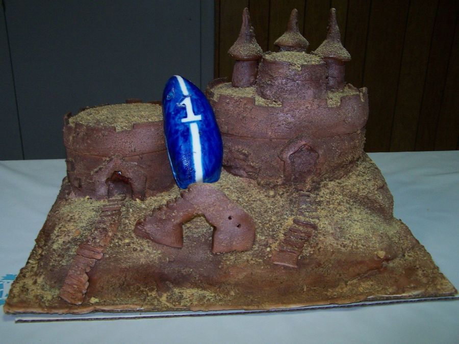 Sandcastle Surfboard - CakeCentral.com