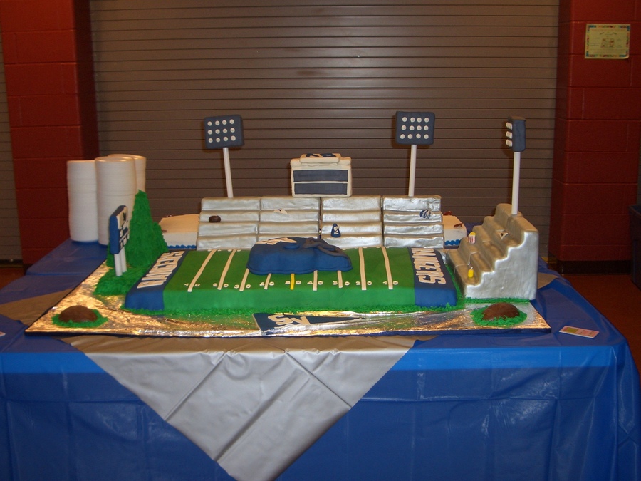 Football Stadium Cake - CakeCentral.com