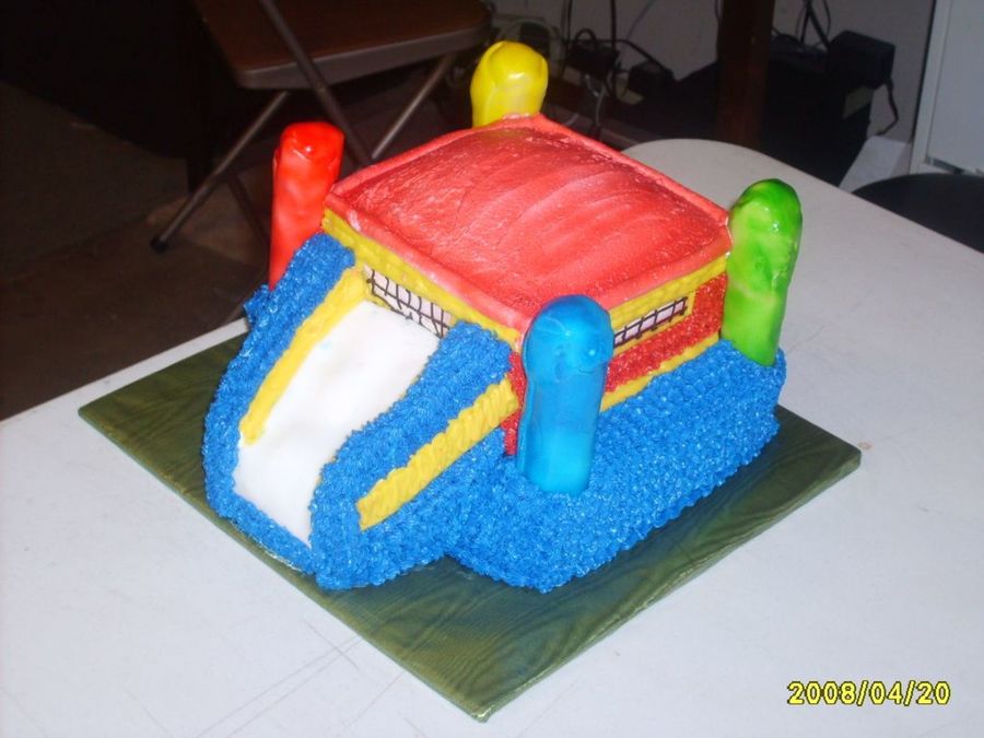 Bounce House - CakeCentral.com