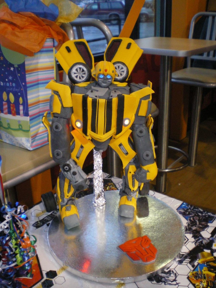 Ultimate Transformer - CakeCentral.com