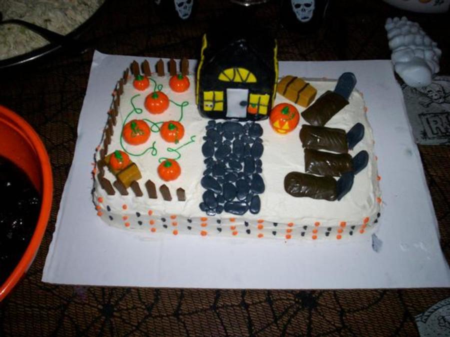 Pumpkin Patch, Haunted House - CakeCentral.com