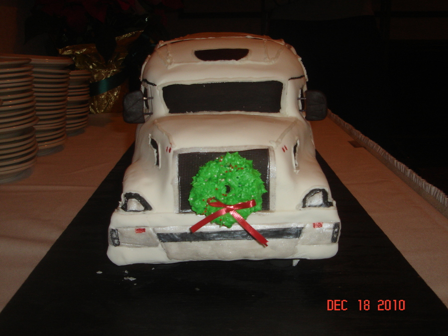 Semi Truck Cake - CakeCentral.com