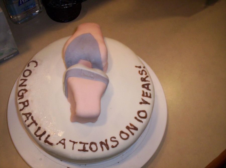 Total Knee Cake - CakeCentral.com