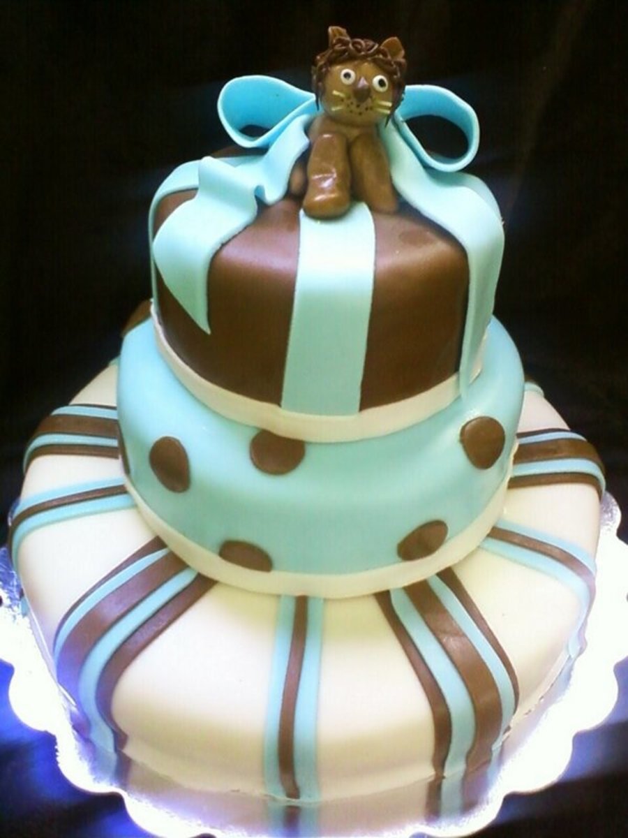 Baby Lion Baby Shower Cake - CakeCentral.com