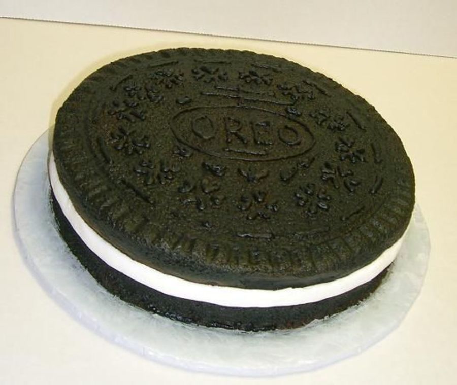 12 " Oreo Cookie Cake - CakeCentral.com