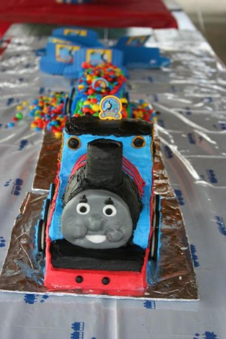 Thomas The Train - CakeCentral.com