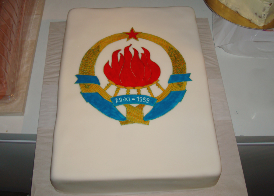Coat Of Arms Yugoslavia - CakeCentral.com