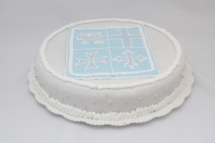 Navy Cake - CakeCentral.com