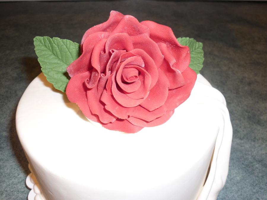 Red Rose - CakeCentral.com