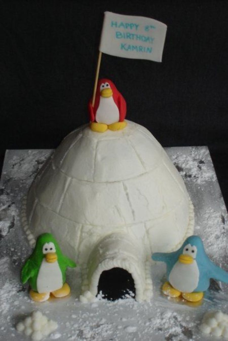 Club Penguin Igloo - CakeCentral.com