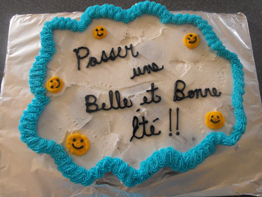 End Of School Year Cupcake Cake - CakeCentral.com