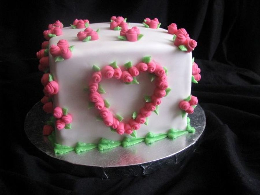 Rosebud Cake - CakeCentral.com