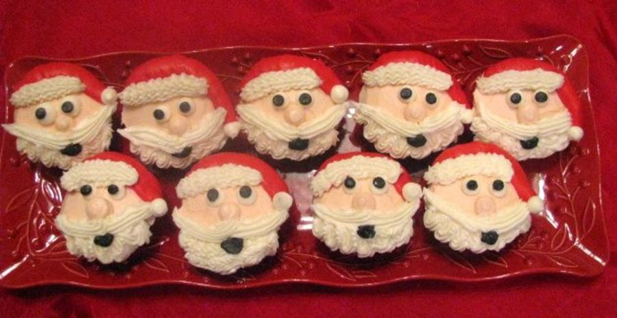 Santa Cupcakes - CakeCentral.com