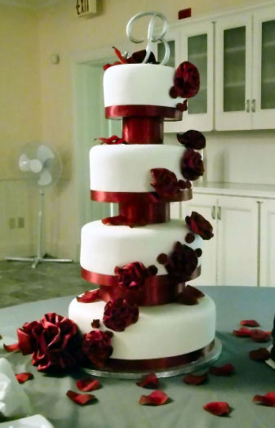 Floating Tier Wedding Cake - CakeCentral.com