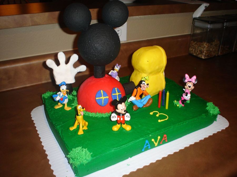 Ava Birthday Cake - CakeCentral.com