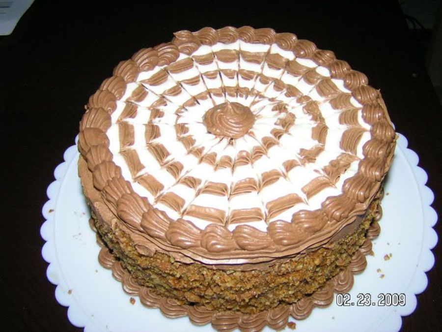 Chocolate Ganache-Vanilla Cake Grillazs Covered On The Side ...