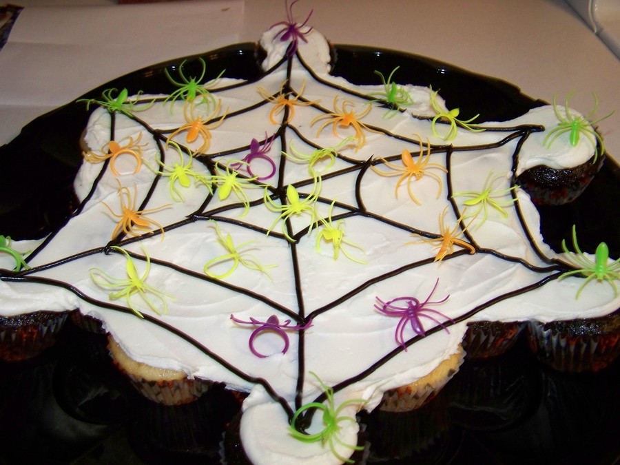 Spider Web - CakeCentral.com