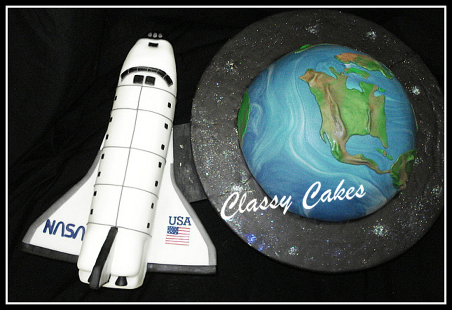 Space Shuttle - CakeCentral.com