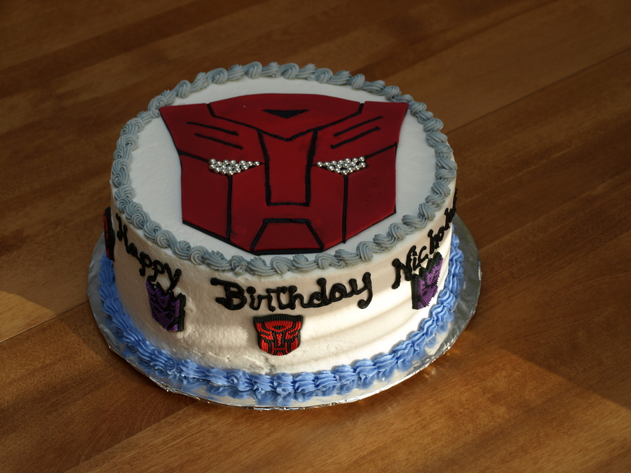 Transformer Cake - CakeCentral.com