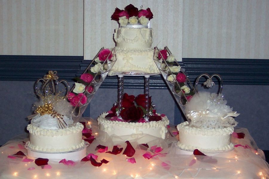 Double Cake - Double Wedding - CakeCentral.com