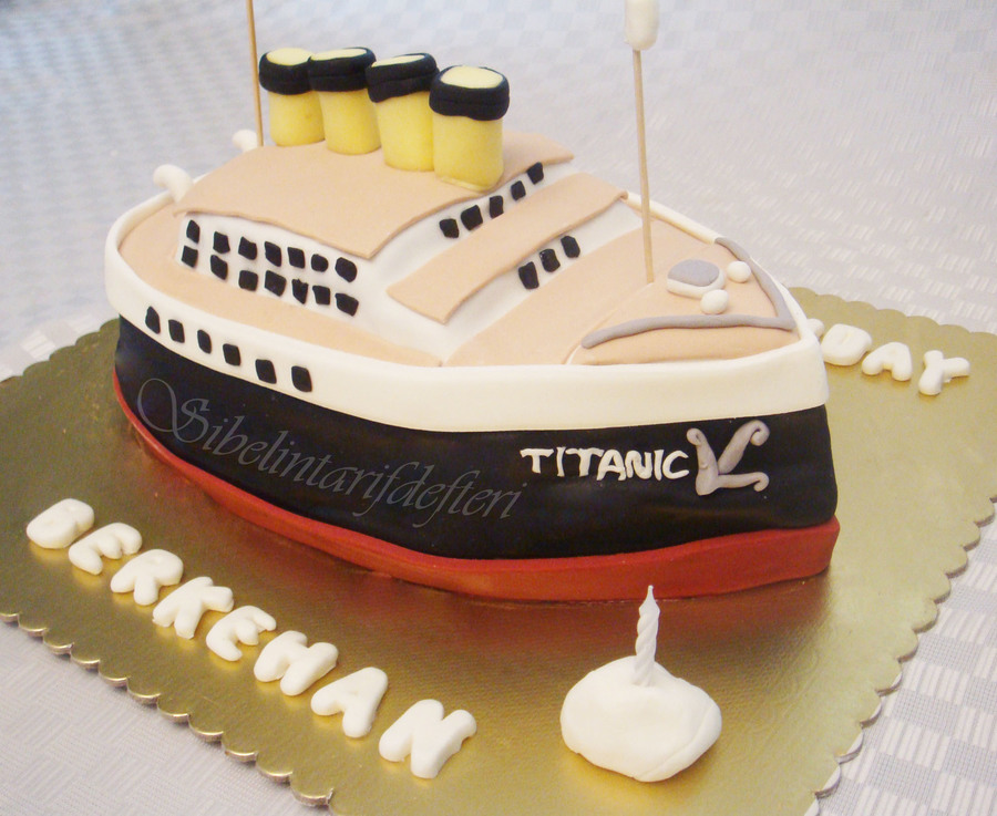 Titanic - CakeCentral.com