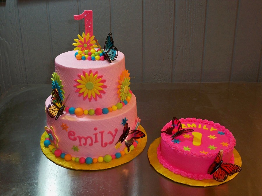 Emily - CakeCentral.com