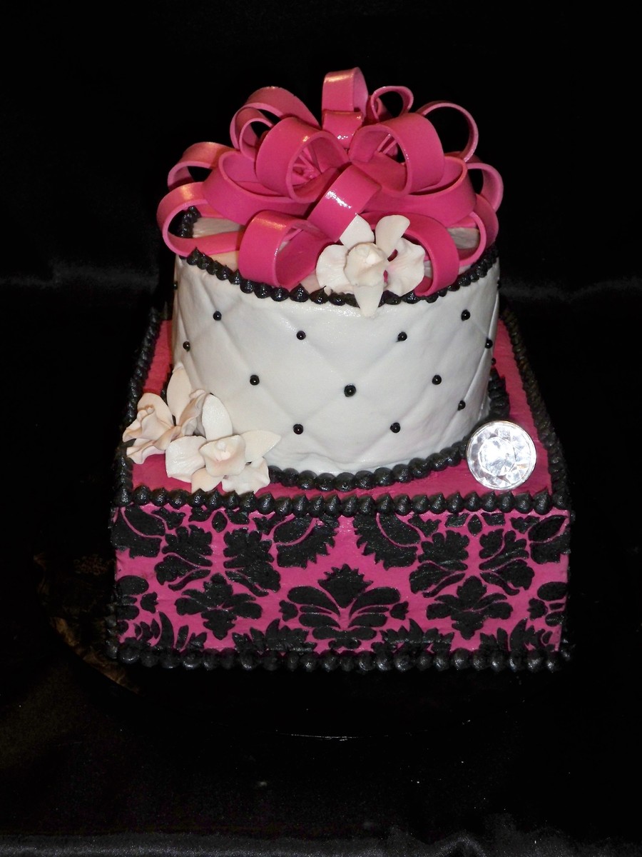 Damask - CakeCentral.com