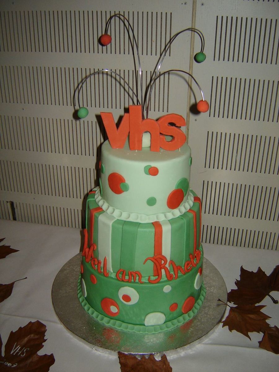 Vhs Cake - CakeCentral.com