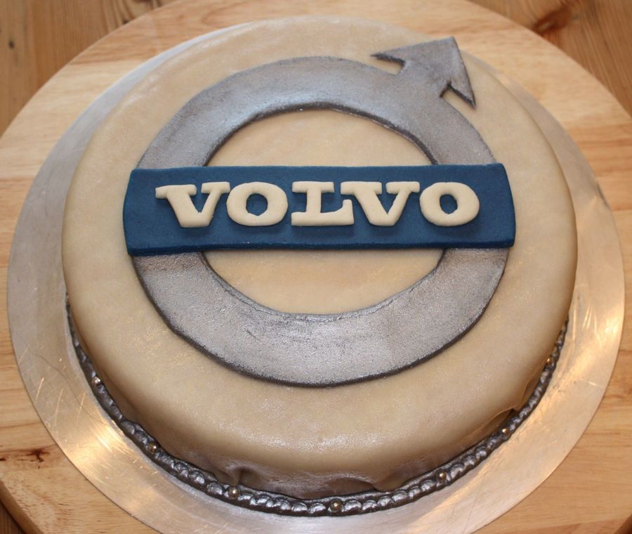 Volvo Cake - CakeCentral.com