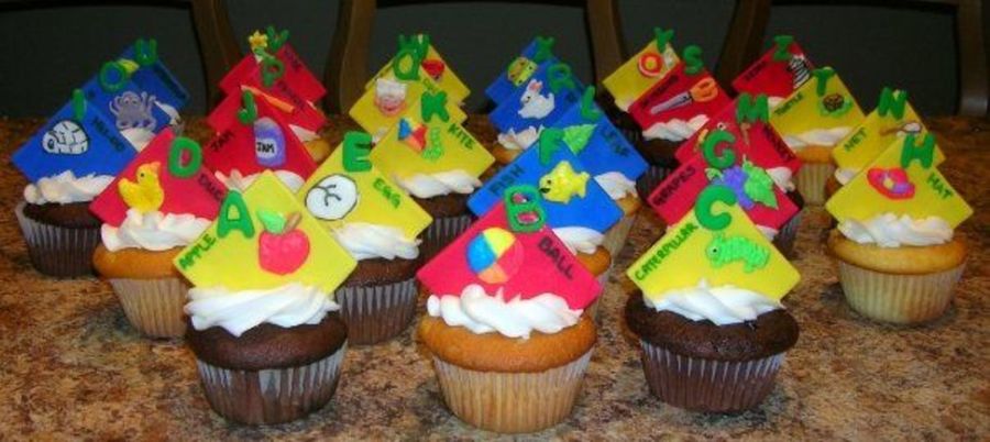 Alphabet Cupcakes - CakeCentral.com
