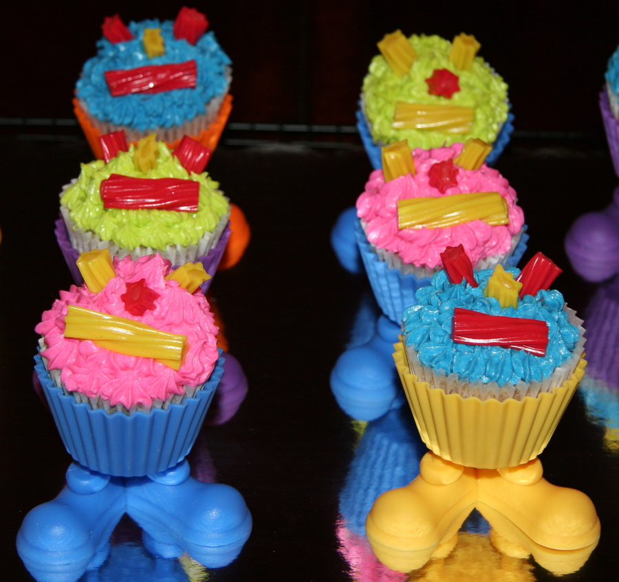 Alien Cupcakes - CakeCentral.com