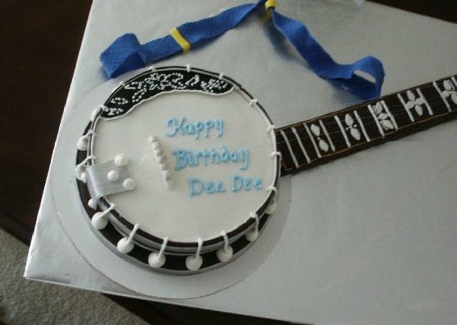 Banjo Cake - CakeCentral.com