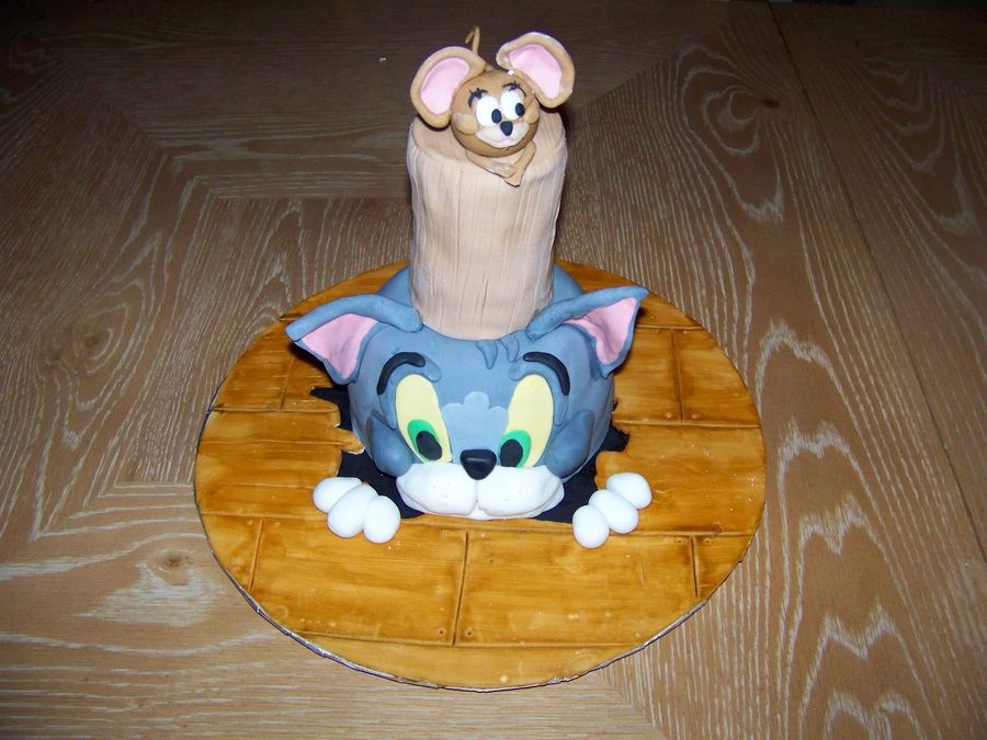 Tom And Jerry - CakeCentral.com