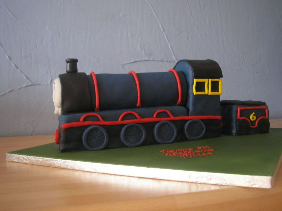 Gordon From Thomas The Tank Engine - CakeCentral.com