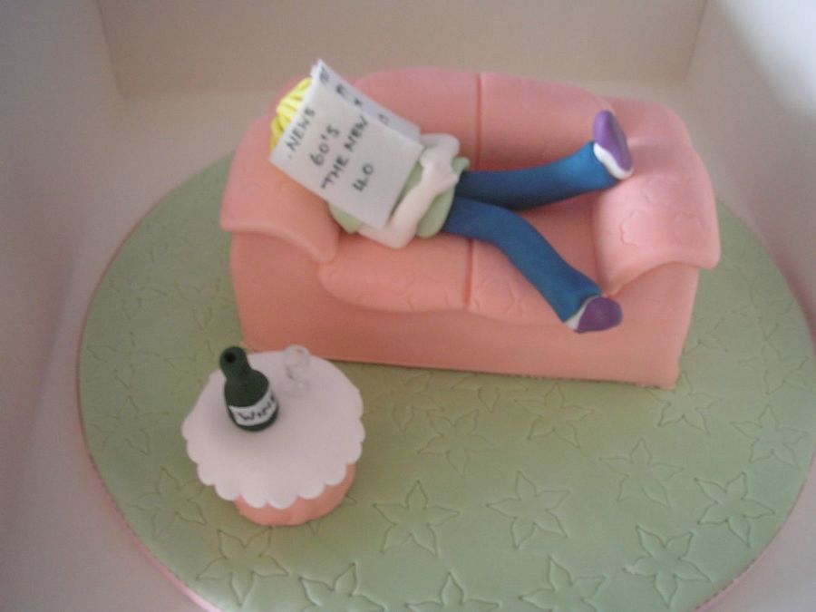 Sofa_Cake.jpg - CakeCentral.com