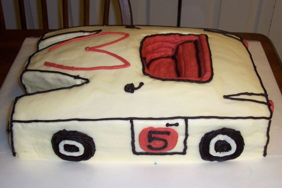 Speedracer - CakeCentral.com