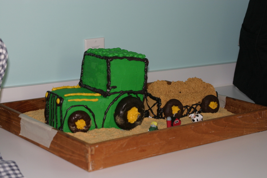 Tractor Hayride Cake - CakeCentral.com