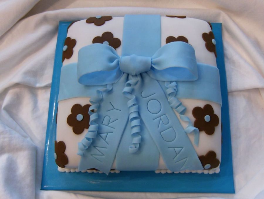 Package Anniversary Cake - CakeCentral.com