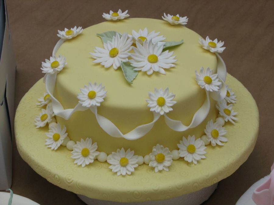 Fondant & Gumpaste Final Cake - CakeCentral.com