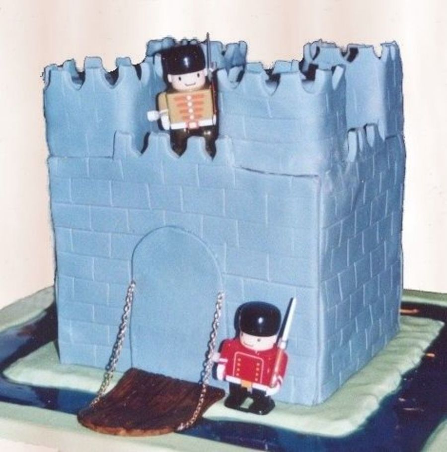 Fort Cake - CakeCentral.com