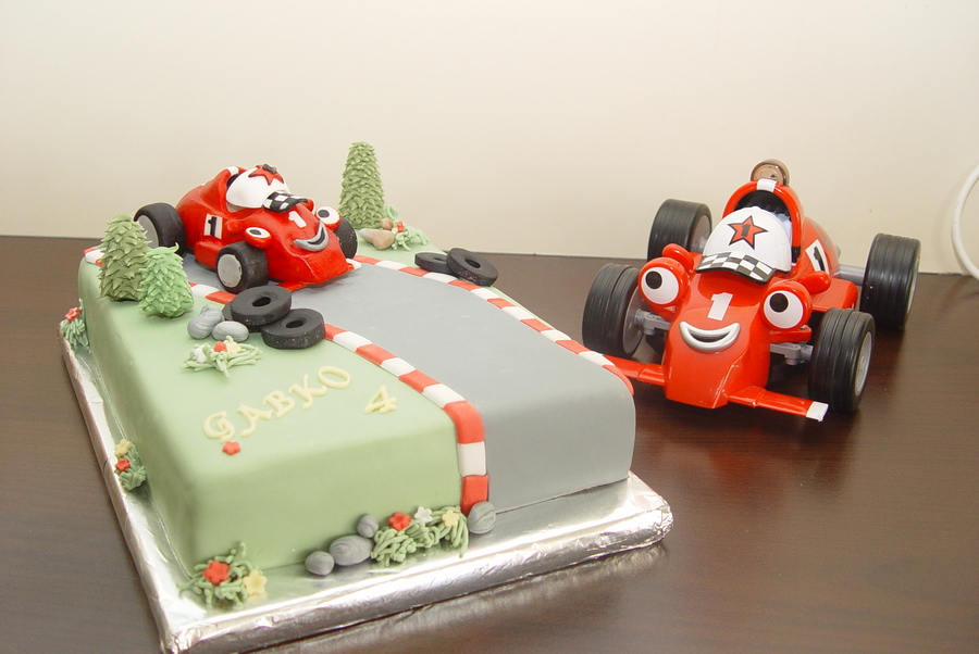 Roary The Racing Car - CakeCentral.com