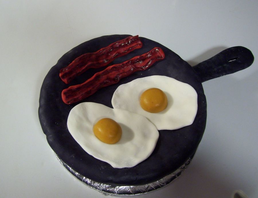 Bacon And Egg Cake - CakeCentral.com