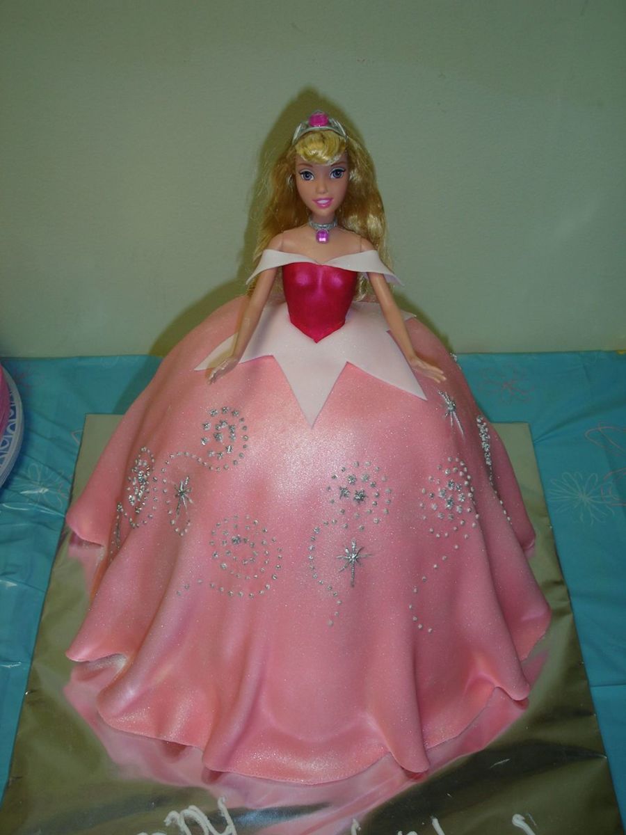 Princess Aurora - CakeCentral.com