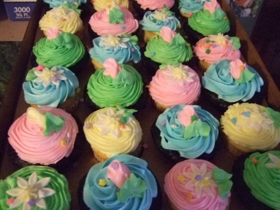 Spring_Cupcakes.jpg - CakeCentral.com