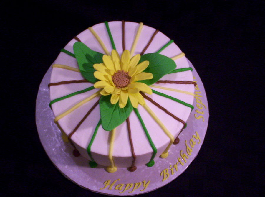 Gerber Daisy Birthday Cake - CakeCentral.com