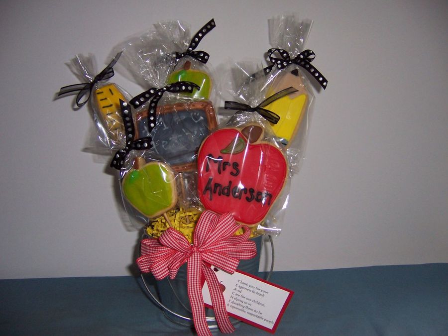 Teacher Appreciation Bouquet - CakeCentral.com