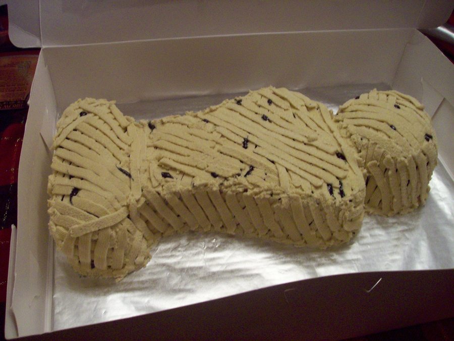 Mummy Cake - CakeCentral.com