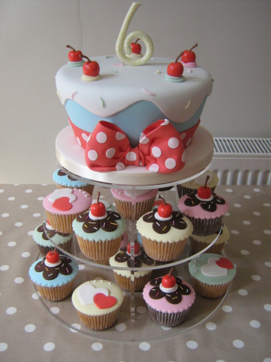 Spotty Bow Birthday Cake - CakeCentral.com