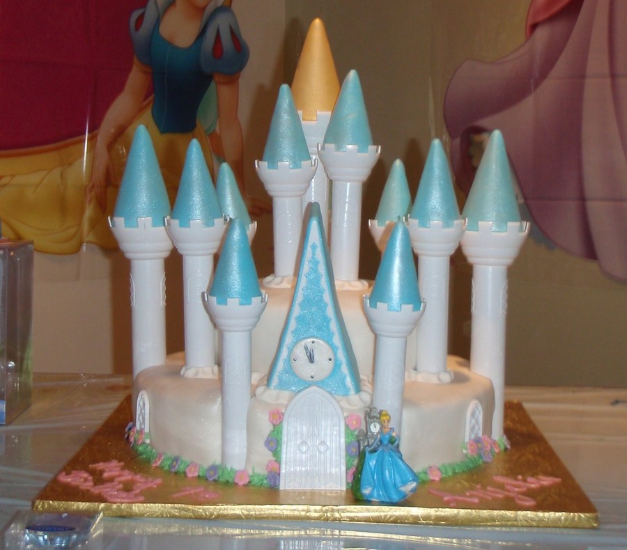 Cinderella's Castle - CakeCentral.com