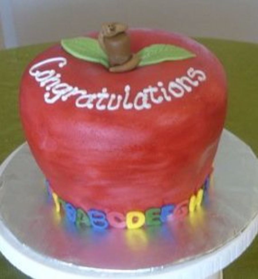 Apple Graduation Cake - CakeCentral.com